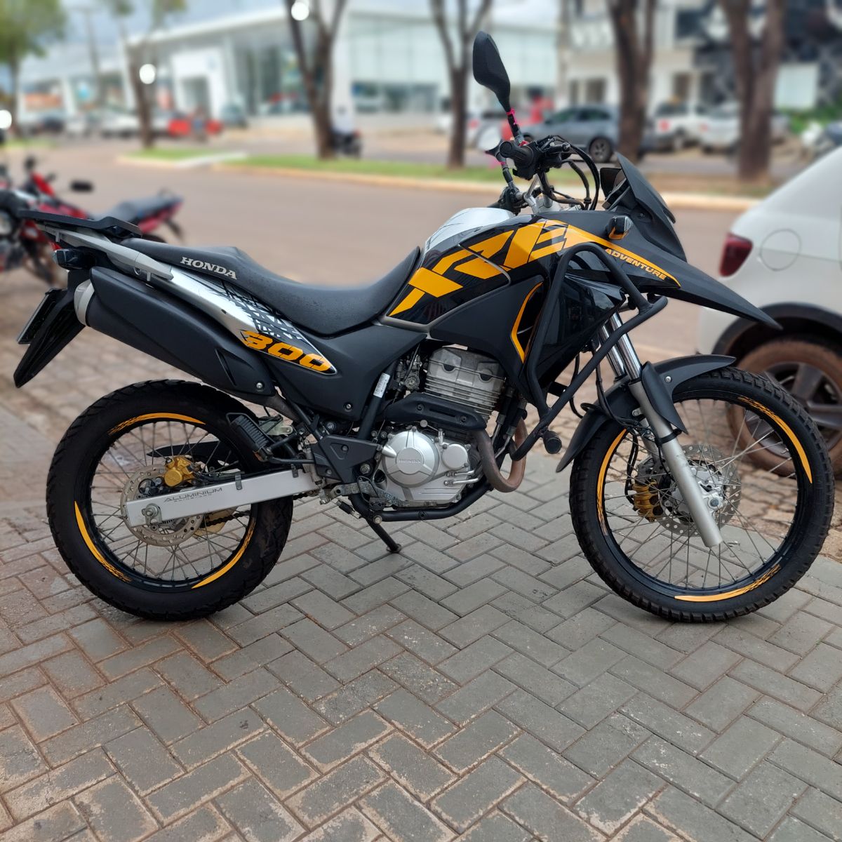Detalhes da Moto XRE 300 ABS ADVENTURE - Seminovas - Arauto Motos